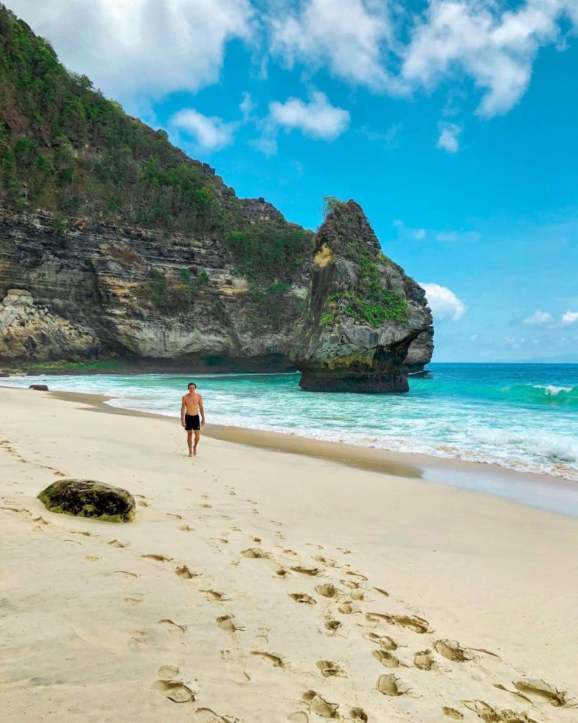 12 Pantai Nusa Penida: Surga Dunia di Pulau Kecil Selatan Bali